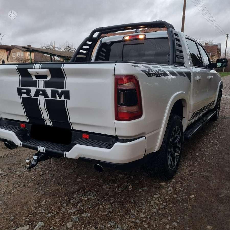 Balts Dodge RAM 2025 Plungė, ar dzinēja tilpumu 3.00 L un nobraukumu 22 tūkst. km par 59000 €, foto 5 vietnē AUTOMOTO.COM.LV