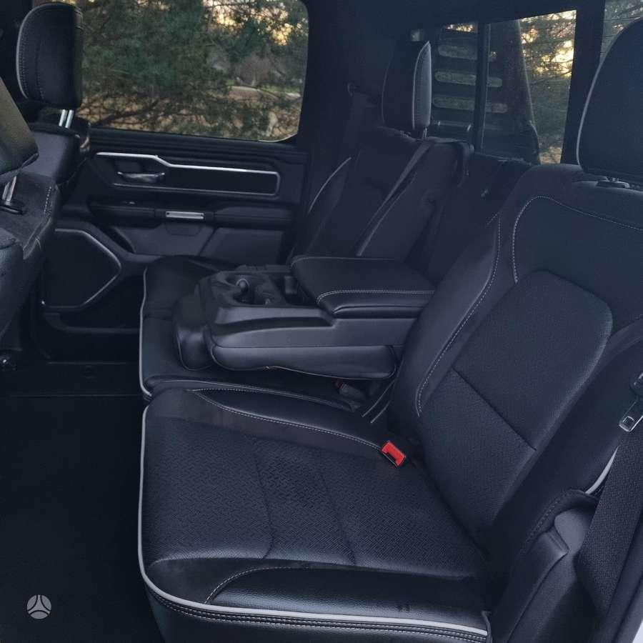 Balts Dodge RAM 2025 Plungė, ar dzinēja tilpumu 3.00 L un nobraukumu 22 tūkst. km par 59000 €, foto 7 vietnē AUTOMOTO.COM.LV
