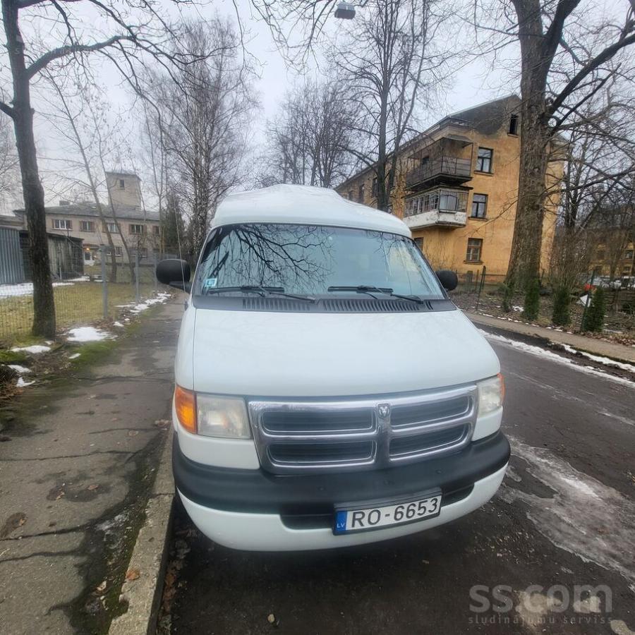 Balts Dodge RAM 1998 Rīga, ar dzinēja tilpumu 5.20 L un nobraukumu 190 tūkst. km par 20000 €, foto 3 vietnē AUTOMOTO.COM.LV