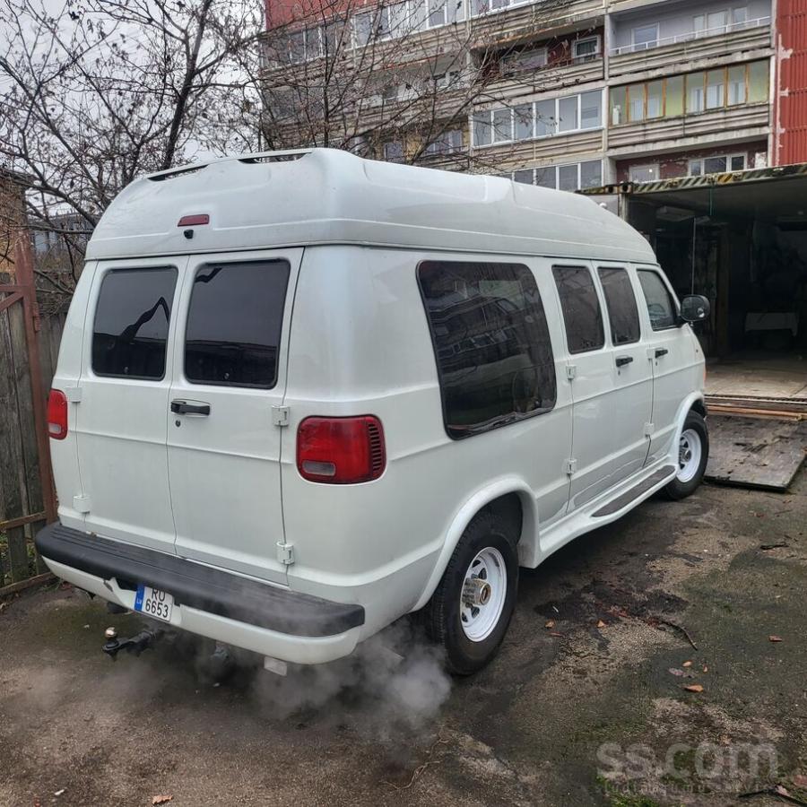 Balts Dodge RAM 1998 Rīga, ar dzinēja tilpumu 5.20 L un nobraukumu 190 tūkst. km par 18000 €, foto 1 vietnē AUTOMOTO.COM.LV