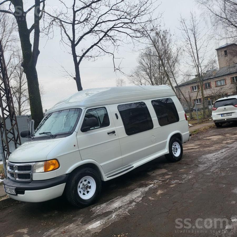 Balts Dodge RAM 1998 Rīga, ar dzinēja tilpumu 5.20 L un nobraukumu 190 tūkst. km par 18000 €, foto 9 vietnē AUTOMOTO.COM.LV