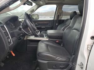 White Dodge RAM 2014 in Riga, with an engine capacity of 3.00 L and mileage of 144 thousand km for 9900 €, photo 9 on AUTOMOTO.COM.LV