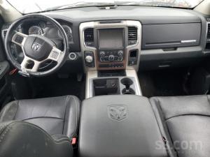 White Dodge RAM 2014 in Riga, with an engine capacity of 3.00 L and mileage of 144 thousand km for 9900 €, photo 10 on AUTOMOTO.COM.LV