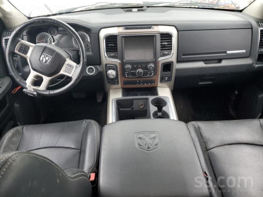 White Dodge RAM 2014 in Riga, with an engine capacity of 3.00 L and mileage of 144 thousand km for 9900 €, photo 10 on AUTOMOTO.COM.LV