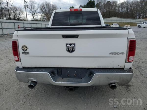 White Dodge RAM 2014 in Riga, with an engine capacity of 3.00 L and mileage of 144 thousand km for 9900 €, photo 6 on AUTOMOTO.COM.LV