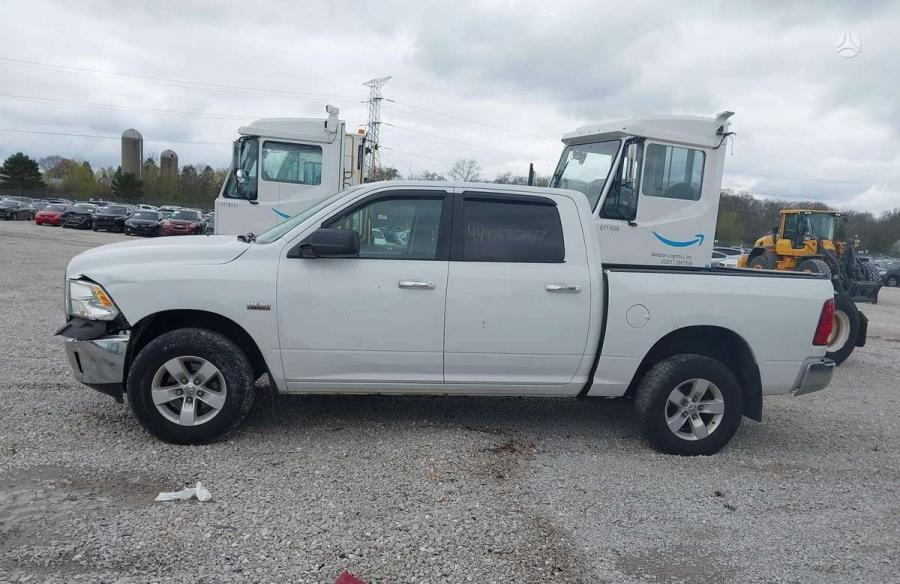 Balts Dodge RAM 2015 Viļņa, ar dzinēja tilpumu 5.65 L un nobraukumu 341 tūkst. km par 7700 €, foto 8 vietnē AUTOMOTO.COM.LV