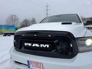 White Dodge RAM 2016 in Vilnius, with an engine capacity of 3.60 L and mileage of 300 thousand km for 15000 €, photo 5 on AUTOMOTO.COM.LV