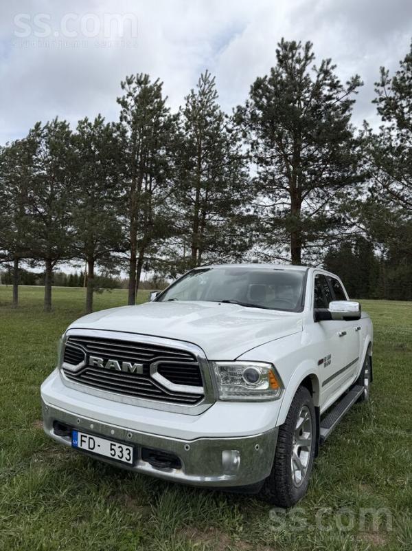 Balts Dodge RAM 2016 Rēzekne, ar dzinēja tilpumu 3.00 L un nobraukumu 255 tūkst. km par 26500 €, foto 1 vietnē AUTOMOTO.COM.LV