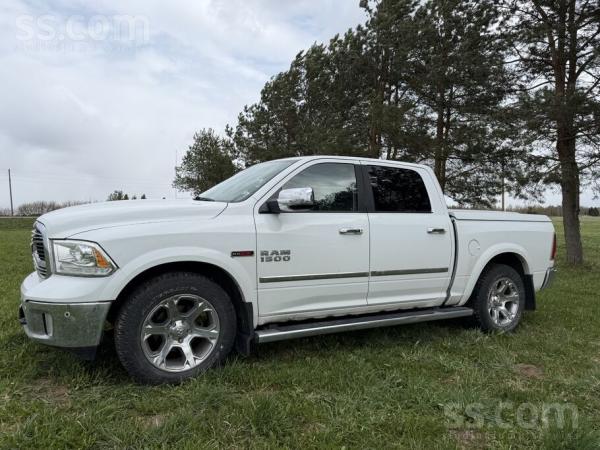 Balts Dodge RAM 2016 Rēzekne, ar dzinēja tilpumu 3.00 L un nobraukumu 255 tūkst. km par 26500 €, foto 3 vietnē AUTOMOTO.COM.LV