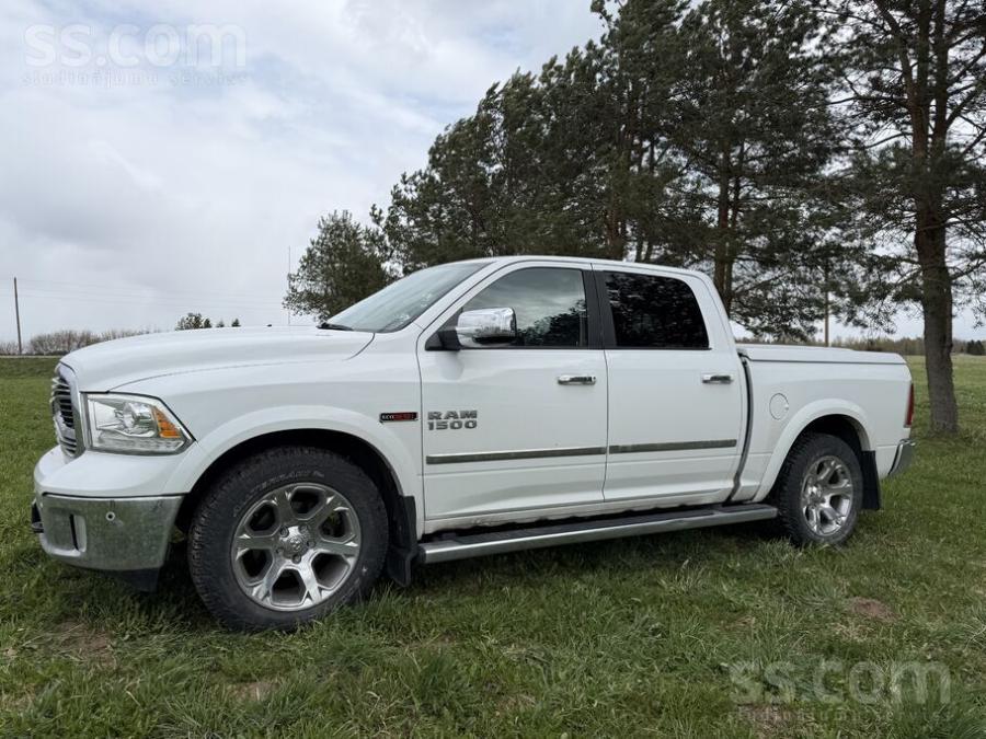 Balts Dodge RAM 2016 Rēzekne, ar dzinēja tilpumu 3.00 L un nobraukumu 255 tūkst. km par 26500 €, foto 4 vietnē AUTOMOTO.COM.LV