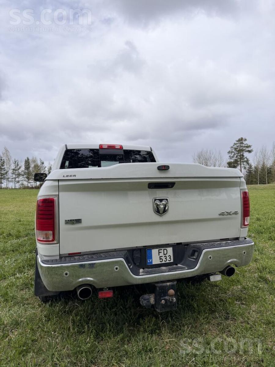 Balts Dodge RAM 2016 Rēzekne, ar dzinēja tilpumu 3.00 L un nobraukumu 255 tūkst. km par 26500 €, foto 5 vietnē AUTOMOTO.COM.LV