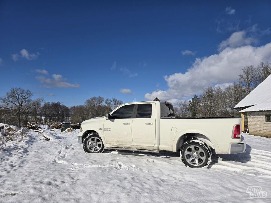 Balts Dodge RAM 2017 Alīta, ar dzinēja tilpumu 5.70 L un nobraukumu 250 tūkst. km par 18900 €, foto 2 vietnē AUTOMOTO.COM.LV