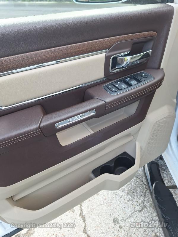 Balts Dodge RAM 2018 Tallina, ar dzinēja tilpumu 3.00 L un nobraukumu 106 tūkst. km par 29990 €, foto 11 vietnē AUTOMOTO.COM.LV