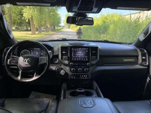 Balts Dodge RAM 2019 Klaipėda, ar dzinēja tilpumu 5.65 L un nobraukumu 101 tūkst. km par 42350 €, foto 11 vietnē AUTOMOTO.COM.LV