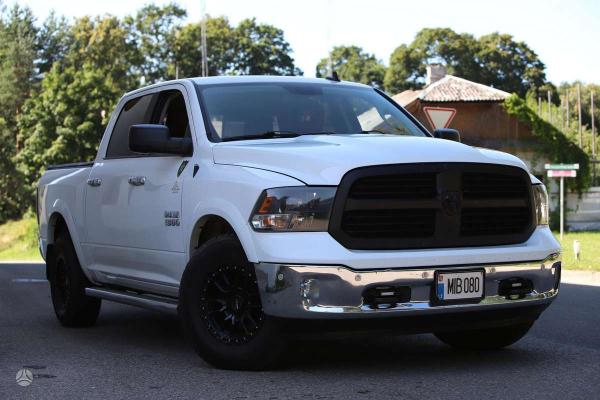 Balts Dodge RAM 2019 Viļņa, ar dzinēja tilpumu 5.70 L un nobraukumu 209 tūkst. km par 25600 €, foto 1 vietnē AUTOMOTO.COM.LV