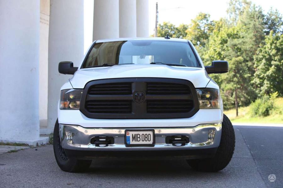 Balts Dodge RAM 2019 Viļņa, ar dzinēja tilpumu 5.70 L un nobraukumu 209 tūkst. km par 25600 €, foto 4 vietnē AUTOMOTO.COM.LV