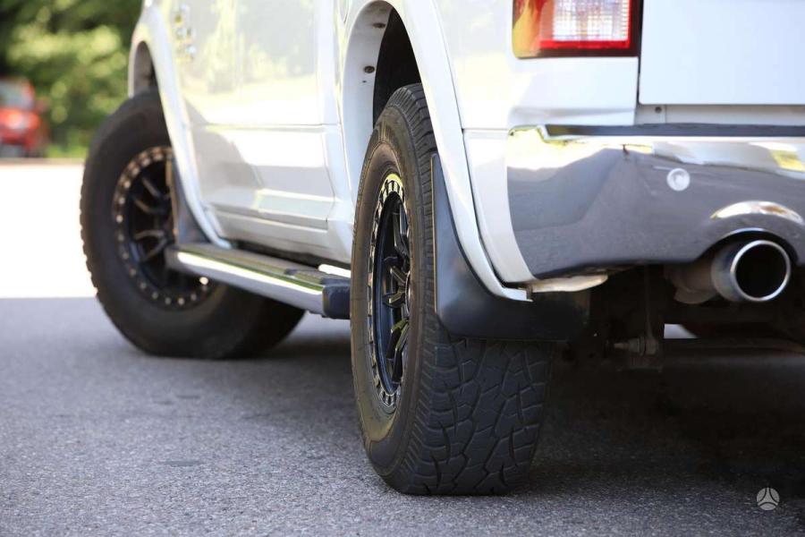 Balts Dodge RAM 2019 Viļņa, ar dzinēja tilpumu 5.70 L un nobraukumu 209 tūkst. km par 25600 €, foto 8 vietnē AUTOMOTO.COM.LV