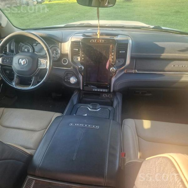Balts Dodge RAM 2019 Rīga, ar dzinēja tilpumu 5.70 L un nobraukumu 103 tūkst. km par 40000 €, foto 5 vietnē AUTOMOTO.COM.LV