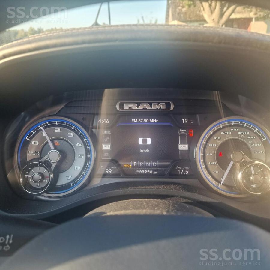 Balts Dodge RAM 2019 Rīga, ar dzinēja tilpumu 5.70 L un nobraukumu 103 tūkst. km par 40000 €, foto 7 vietnē AUTOMOTO.COM.LV