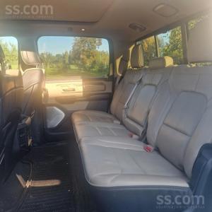 Balts Dodge RAM 2019 Rīga, ar dzinēja tilpumu 5.70 L un nobraukumu 103 tūkst. km par 40000 €, foto 8 vietnē AUTOMOTO.COM.LV