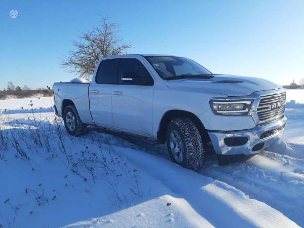 Balts Dodge RAM 2020 Kauņa, ar dzinēja tilpumu 5.70 L un nobraukumu 140 tūkst. km par 32700 €, foto 6 vietnē AUTOMOTO.COM.LV