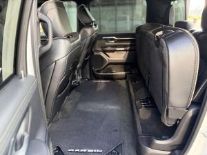 Balts Dodge RAM 2023 Kauņa, ar dzinēja tilpumu 5.70 L un nobraukumu 34 tūkst. km par 50820 €, foto 19 vietnē AUTOMOTO.COM.LV