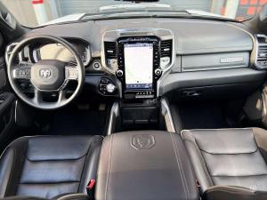 Balts Dodge RAM 2023 Kauņa, ar dzinēja tilpumu 5.70 L un nobraukumu 34 tūkst. km par 50820 €, foto 21 vietnē AUTOMOTO.COM.LV