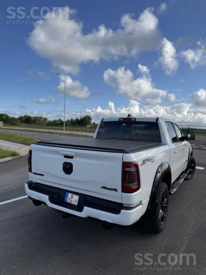 Balts Dodge RAM 2023 Liepāja, ar dzinēja tilpumu 5.70 L un nobraukumu 23 tūkst. km par 47900 €, foto 11 vietnē AUTOMOTO.COM.LV