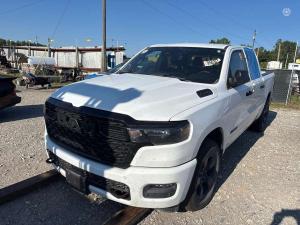 Balts Dodge RAM 2025 Ukmergė, ar dzinēja tilpumu 3.00 L un nobraukumu 28 tūkst. km par 36300 €, foto  vietnē AUTOMOTO.COM.LV