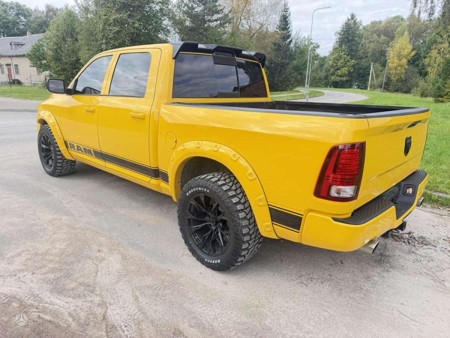 Dzeltens Dodge RAM 2016 Plungė, ar dzinēja tilpumu 5.70 L un nobraukumu 131 tūkst. km par 31460 €, foto 5 vietnē AUTOMOTO.COM.LV