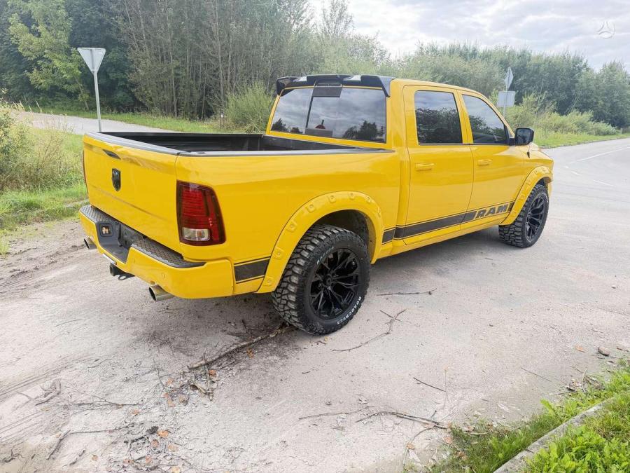 Dzeltens Dodge RAM 2016 Plungė, ar dzinēja tilpumu 5.70 L un nobraukumu 131 tūkst. km par 31460 €, foto 6 vietnē AUTOMOTO.COM.LV