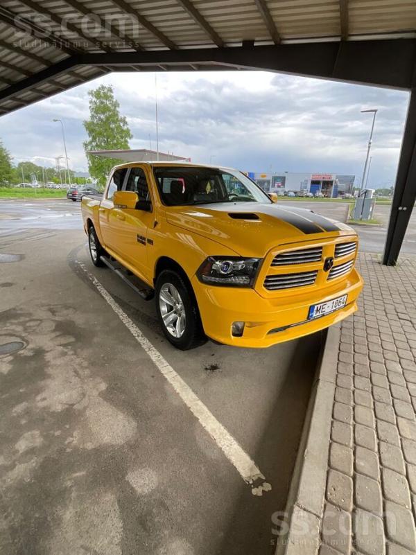 Dzeltens Dodge RAM 2016 Rīga, ar dzinēja tilpumu 5.70 L un nobraukumu 185 tūkst. km par 34200 €, foto 2 vietnē AUTOMOTO.COM.LV