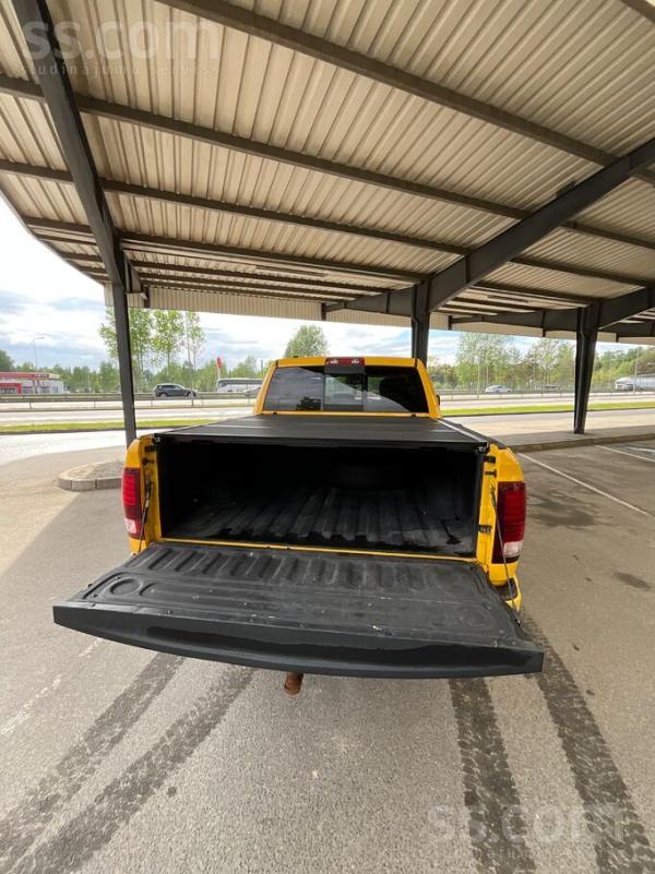 Dzeltens Dodge RAM 2016 Rīga, ar dzinēja tilpumu 5.70 L un nobraukumu 185 tūkst. km par 34200 €, foto 7 vietnē AUTOMOTO.COM.LV