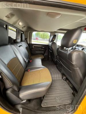 Yellow Dodge RAM 2016 in Riga, with an engine capacity of 5.70 L and mileage of 185 thousand km for 34200 €, photo 11 on AUTOMOTO.COM.LV