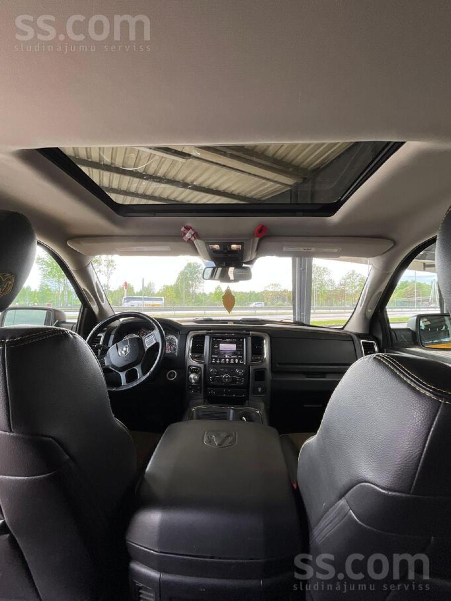 Yellow Dodge RAM 2016 in Riga, with an engine capacity of 5.70 L and mileage of 185 thousand km for 34200 €, photo 30 on AUTOMOTO.COM.LV