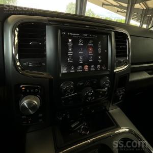 Yellow Dodge RAM 2016 in Riga, with an engine capacity of 5.70 L and mileage of 185 thousand km for 34200 €, photo 34 on AUTOMOTO.COM.LV