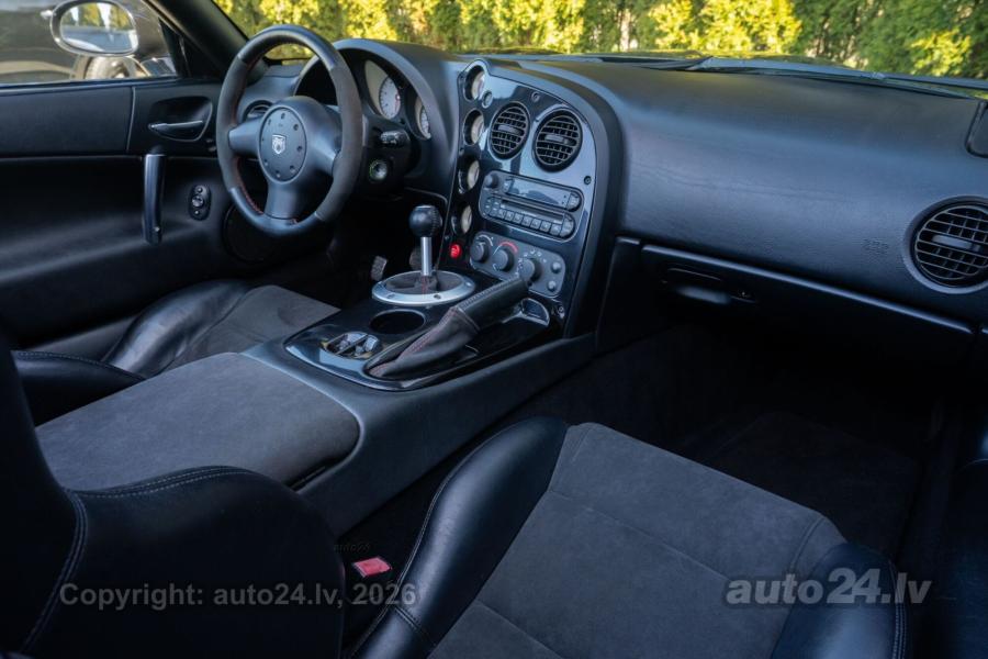 Black Dodge Viper 2006 in Tallinn, with an engine capacity of 8.30 L and mileage of 57 thousand km for 42900 €, photo 10 on AUTOMOTO.COM.LV
