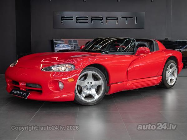 Red Dodge Viper 2000 in Tallinn, with an engine capacity of 8.00 L and mileage of 39 thousand km for 52900 €, photo 1 on AUTOMOTO.COM.LV
