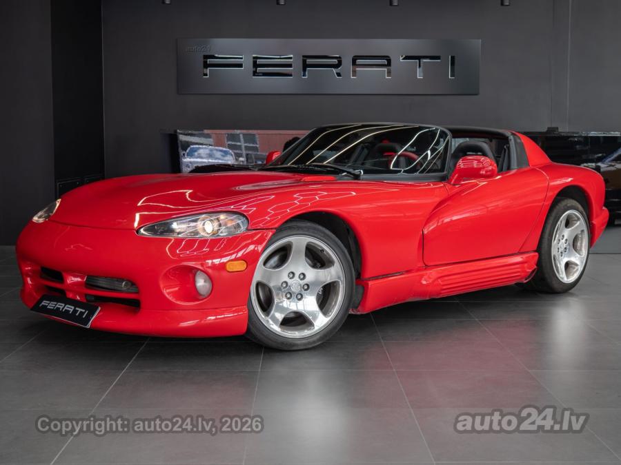 Red Dodge Viper 2000 in Tallinn, with an engine capacity of 8.00 L and mileage of 39 thousand km for 52900 €, photo 1 on AUTOMOTO.COM.LV