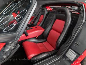 Red Dodge Viper 2000 in Tallinn, with an engine capacity of 8.00 L and mileage of 39 thousand km for 52900 €, photo 8 on AUTOMOTO.COM.LV