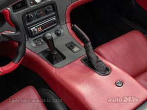 Red Dodge Viper 2000 in Tallinn, with an engine capacity of 8.00 L and mileage of 39 thousand km for 52900 €, photo 12 on AUTOMOTO.COM.LV