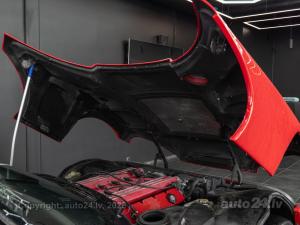 Red Dodge Viper 2000 in Tallinn, with an engine capacity of 8.00 L and mileage of 39 thousand km for 52900 €, photo 13 on AUTOMOTO.COM.LV