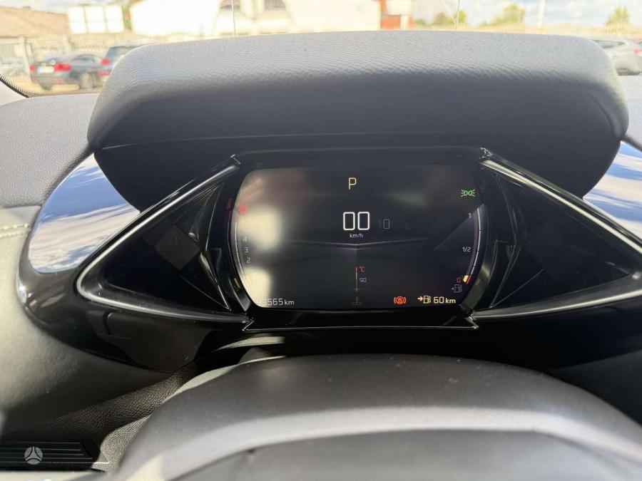 Черный DS 3 Crossback 2019 в Таураге, объемом двигателя 1.20 л и пробегом 100 тыс. км за 12000 €, фото 17 на AUTOMOTO.COM.LV