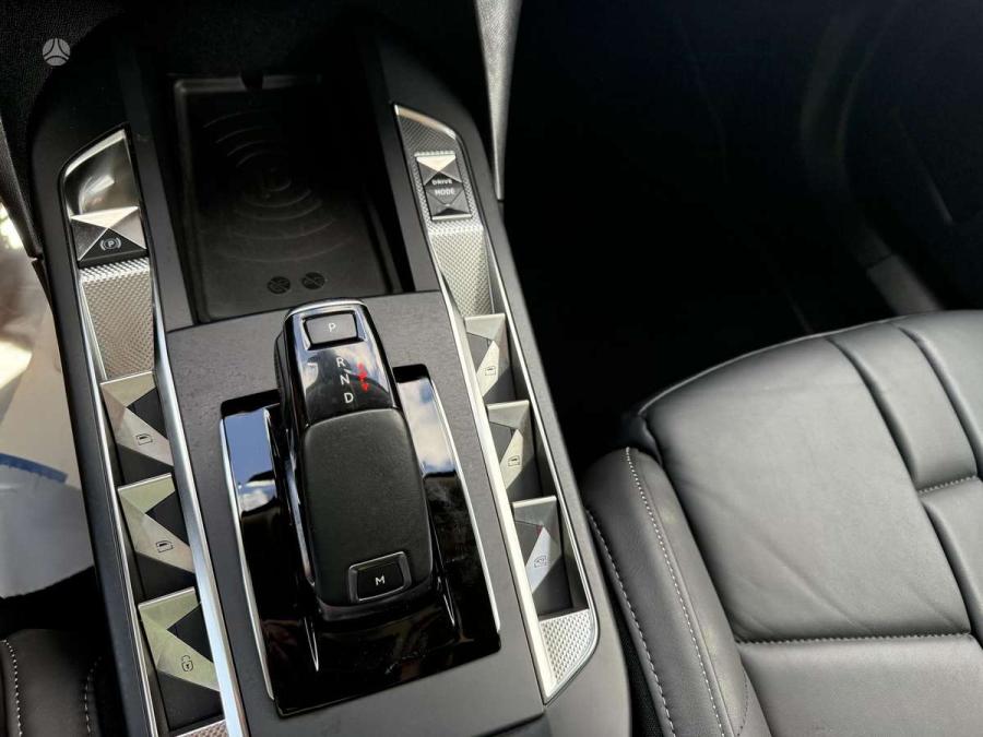 Черный DS 3 Crossback 2019 в Таураге, объемом двигателя 1.20 л и пробегом 100 тыс. км за 12000 €, фото 23 на AUTOMOTO.COM.LV