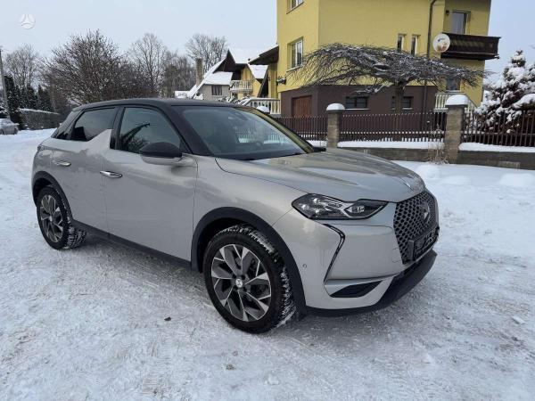 Brown DS 3-crossback 2020 in Alytus, with an engine capacity of 0.00 L and mileage of 20 thousand km for 15500 €, photo 2 on AUTOMOTO.COM.LV