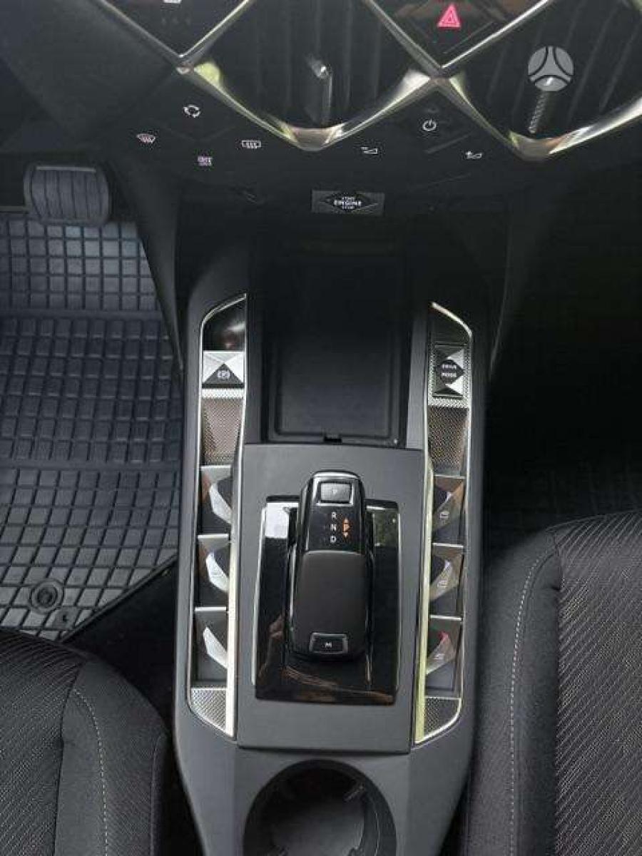 Pelēks DS 3-crossback 2020 Jonava, ar dzinēja tilpumu 1.20 L un nobraukumu 210 tūkst. km par 10650 €, foto 10 vietnē AUTOMOTO.COM.LV