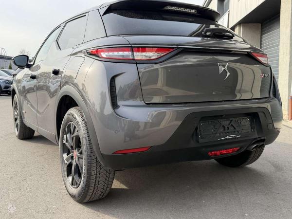 Grey DS 3-crossback 2019 in Siauliai, with an engine capacity of 1.20 L and mileage of 225 thousand km for 9200 €, photo 8 on AUTOMOTO.COM.LV