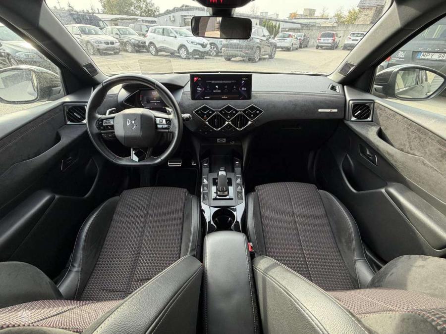 Grey DS 3-crossback 2019 in Siauliai, with an engine capacity of 1.20 L and mileage of 225 thousand km for 9200 €, photo 16 on AUTOMOTO.COM.LV