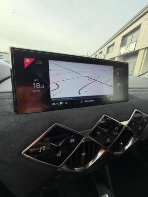 Grey DS 3-crossback 2019 in Siauliai, with an engine capacity of 1.20 L and mileage of 225 thousand km for 9200 €, photo 24 on AUTOMOTO.COM.LV