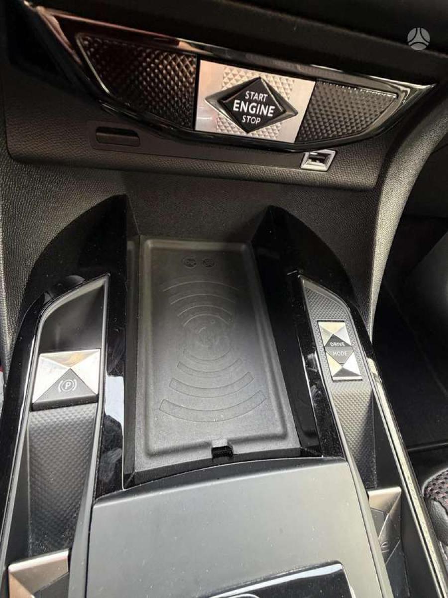 Grey DS 3-crossback 2019 in Siauliai, with an engine capacity of 1.20 L and mileage of 225 thousand km for 9200 €, photo 28 on AUTOMOTO.COM.LV